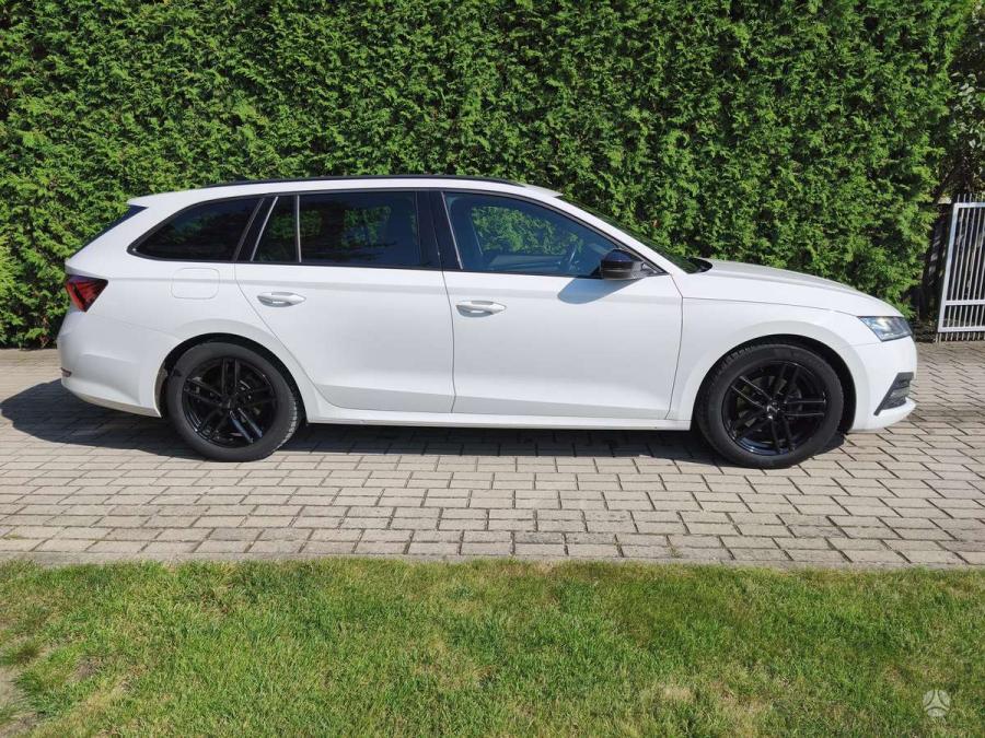 White Skoda Octavia 2023 in Kalvarija, with an engine capacity of 1.50 L and mileage of 135 thousand km for 16396 €, photo 8 on AUTOMOTO.COM.LV