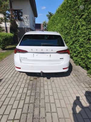 White Skoda Octavia 2023 in Kalvarija, with an engine capacity of 1.50 L and mileage of 135 thousand km for 16396 €, photo 10 on AUTOMOTO.COM.LV