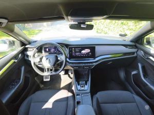 White Skoda Octavia 2023 in Kalvarija, with an engine capacity of 1.50 L and mileage of 135 thousand km for 16396 €, photo 12 on AUTOMOTO.COM.LV