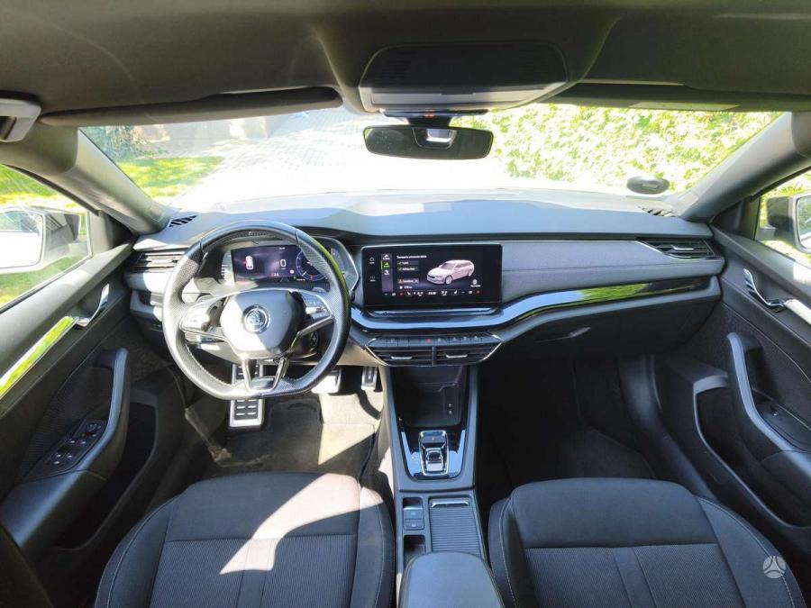 White Skoda Octavia 2023 in Kalvarija, with an engine capacity of 1.50 L and mileage of 135 thousand km for 16396 €, photo 12 on AUTOMOTO.COM.LV