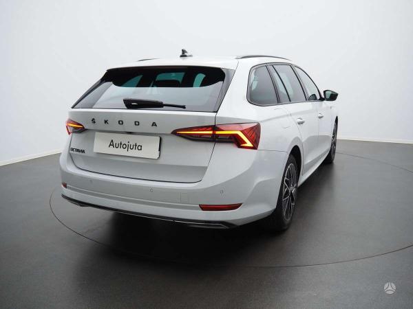Balts Skoda Octavia 2023 Viļņa, ar dzinēja tilpumu 1.50 L un nobraukumu 187 tūkst. km par 15500 €, foto 5 vietnē AUTOMOTO.COM.LV