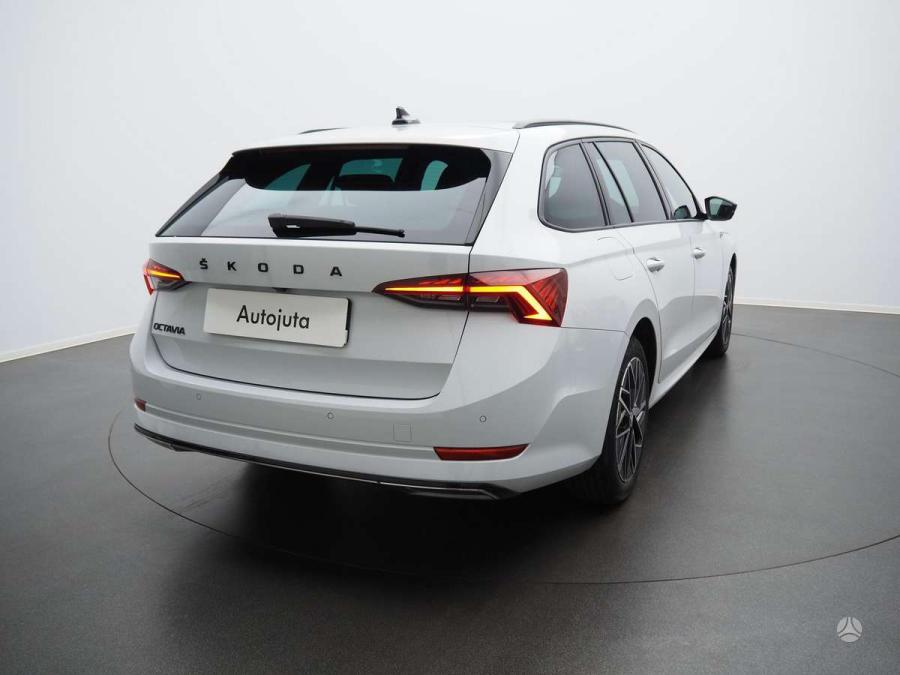 White Skoda Octavia 2023 in Vilnius, with an engine capacity of 1.50 L and mileage of 187 thousand km for 15500 €, photo 5 on AUTOMOTO.COM.LV