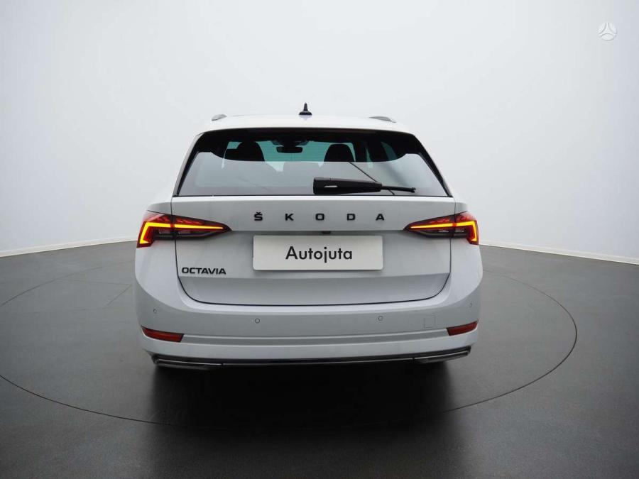 White Skoda Octavia 2023 in Vilnius, with an engine capacity of 1.50 L and mileage of 187 thousand km for 15500 €, photo 6 on AUTOMOTO.COM.LV