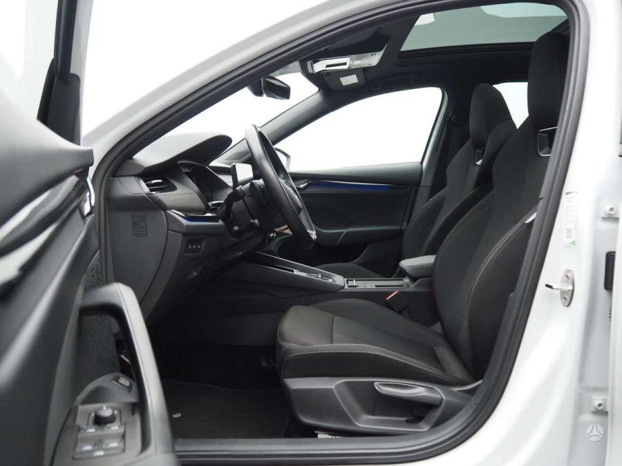 White Skoda Octavia 2023 in Vilnius, with an engine capacity of 1.50 L and mileage of 187 thousand km for 15500 €, photo 10 on AUTOMOTO.COM.LV