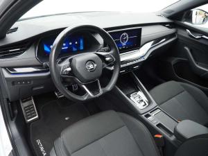 White Skoda Octavia 2023 in Vilnius, with an engine capacity of 1.50 L and mileage of 187 thousand km for 15500 €, photo 11 on AUTOMOTO.COM.LV