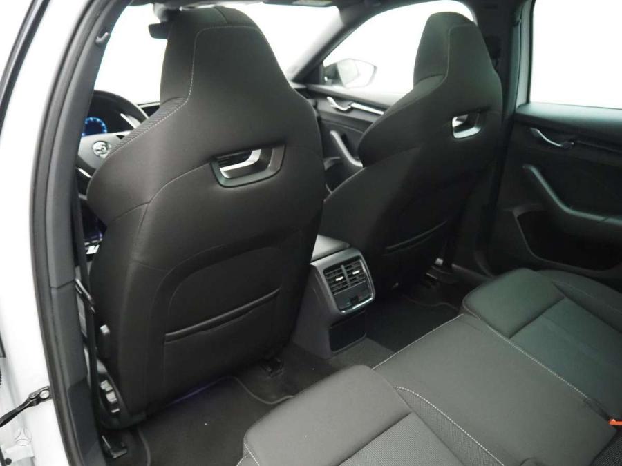 White Skoda Octavia 2023 in Vilnius, with an engine capacity of 1.50 L and mileage of 187 thousand km for 15500 €, photo 18 on AUTOMOTO.COM.LV