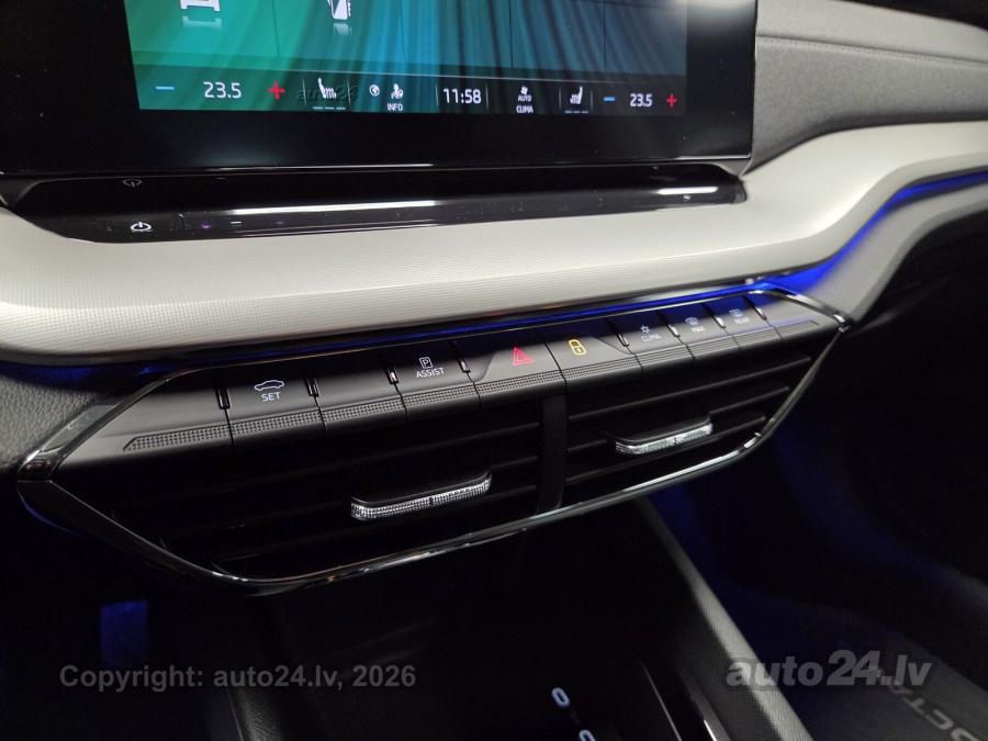 Balts Skoda Octavia 2023 Tallina, ar dzinēja tilpumu 1.50 L un nobraukumu 152 tūkst. km par 16400 €, foto 12 vietnē AUTOMOTO.COM.LV
