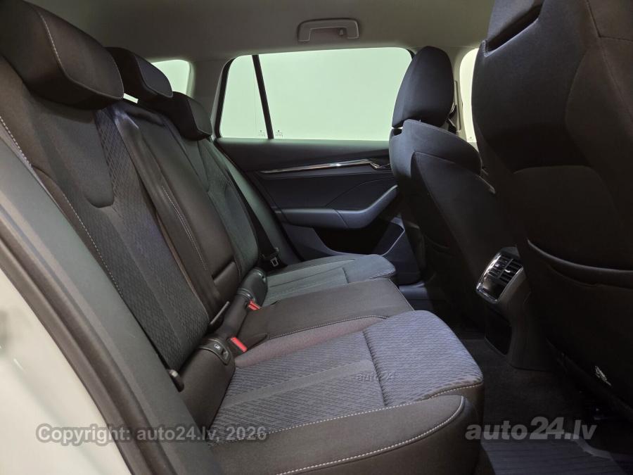 Balts Skoda Octavia 2023 Tallina, ar dzinēja tilpumu 1.50 L un nobraukumu 152 tūkst. km par 16400 €, foto 20 vietnē AUTOMOTO.COM.LV