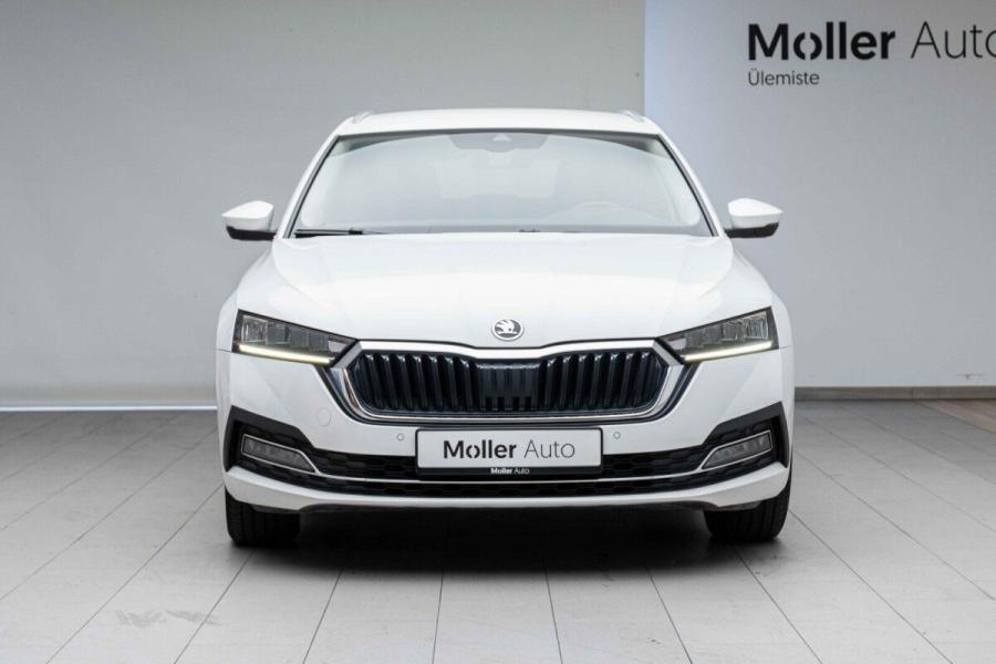 White Skoda Octavia 2023 in Peetri, with an engine capacity of 2.00 L and mileage of 92 thousand km for 21750 €, photo 3 on AUTOMOTO.COM.LV