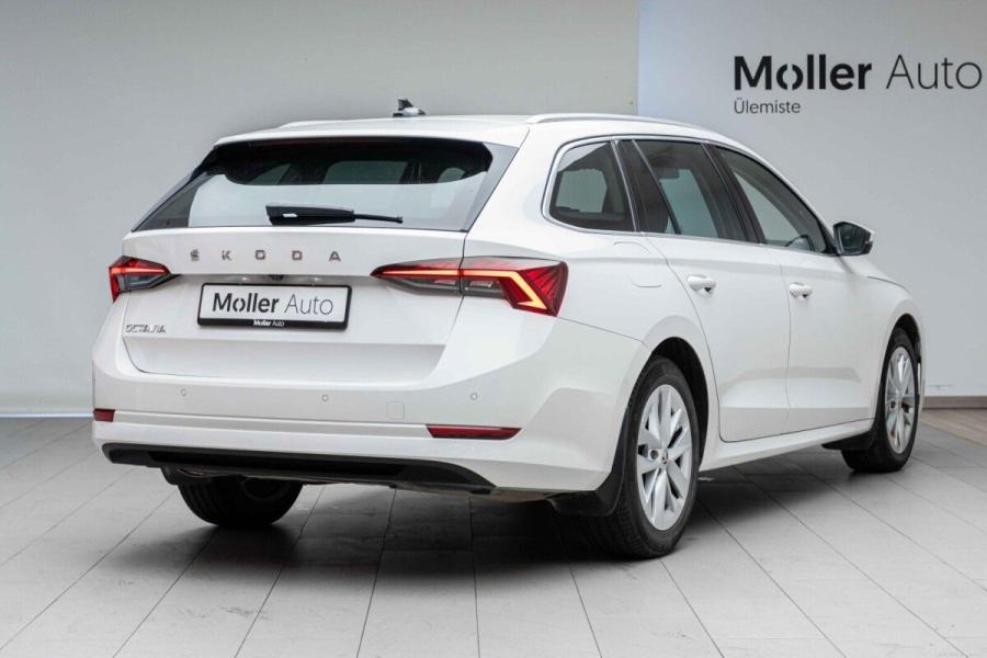 White Skoda Octavia 2023 in Peetri, with an engine capacity of 2.00 L and mileage of 92 thousand km for 21750 €, photo 7 on AUTOMOTO.COM.LV