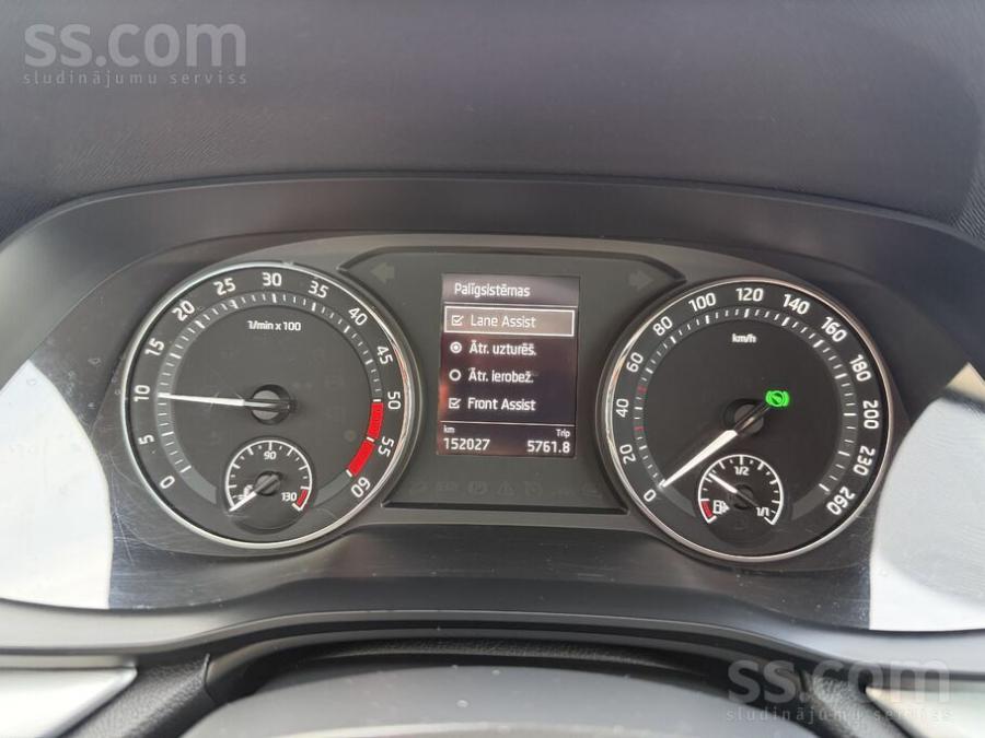 Balts Skoda Octavia 2023 Talsi, ar dzinēja tilpumu 2.00 L un nobraukumu 152 tūkst. km par 13800 €, foto 14 vietnē AUTOMOTO.COM.LV