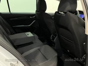 White Skoda Octavia 2025 in Tallinn, with an engine capacity of 1.50 L and mileage of 14 thousand km for 27900 €, photo 5 on AUTOMOTO.COM.LV