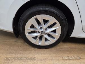 Balts Skoda Octavia 2025 Tallina, ar dzinēja tilpumu 1.50 L un nobraukumu 14 tūkst. km par 26900 €, foto 23 vietnē AUTOMOTO.COM.LV