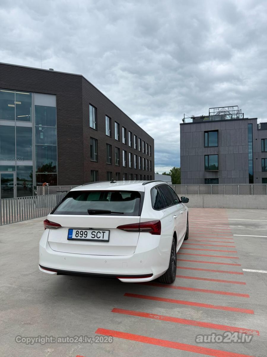 White Skoda Octavia 2025 in Tallinn, with an engine capacity of 2.00 L and mileage of 9 thousand km for 29900 €, photo 5 on AUTOMOTO.COM.LV