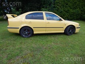 Yellow Skoda Octavia 2003 in Liepaja, with an engine capacity of 1.80 L and mileage of 237 thousand km for 1500 €, photo 2 on AUTOMOTO.COM.LV