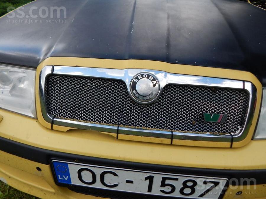 Yellow Skoda Octavia 2003 in Liepaja, with an engine capacity of 1.80 L and mileage of 237 thousand km for 1500 €, photo 9 on AUTOMOTO.COM.LV