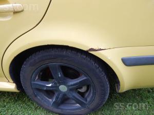 Yellow Skoda Octavia 2003 in Liepaja, with an engine capacity of 1.80 L and mileage of 237 thousand km for 1500 €, photo 10 on AUTOMOTO.COM.LV