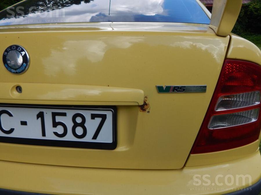 Yellow Skoda Octavia 2003 in Liepaja, with an engine capacity of 1.80 L and mileage of 237 thousand km for 1500 €, photo 12 on AUTOMOTO.COM.LV