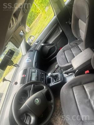 Dzeltens Skoda Octavia 2005 Ogre, ar dzinēja tilpumu 2.00 L un nobraukumu 430 tūkst. km par 12990 €, foto 3 vietnē AUTOMOTO.COM.LV