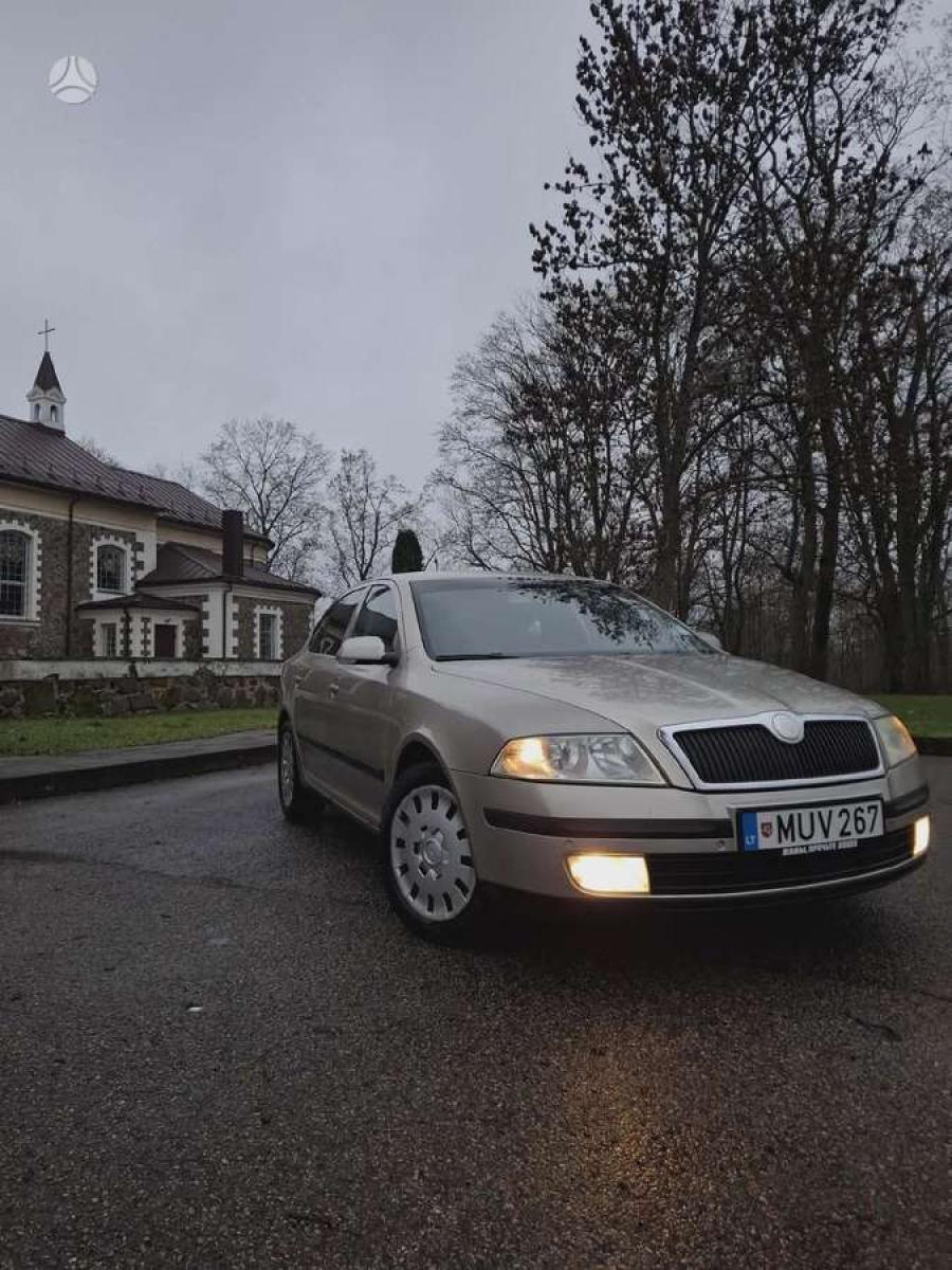 Dzeltens Skoda Octavia 2005 Alīta, ar dzinēja tilpumu 1.97 L un nobraukumu 308 tūkst. km par 1900 €, foto 1 vietnē AUTOMOTO.COM.LV