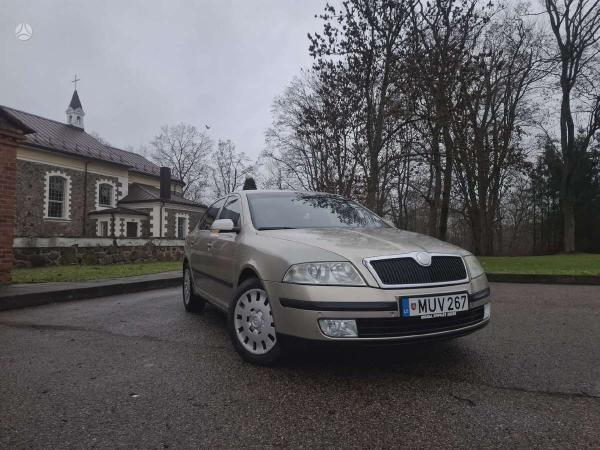 Dzeltens Skoda Octavia 2005 Alīta, ar dzinēja tilpumu 1.97 L un nobraukumu 308 tūkst. km par 1900 €, foto 5 vietnē AUTOMOTO.COM.LV