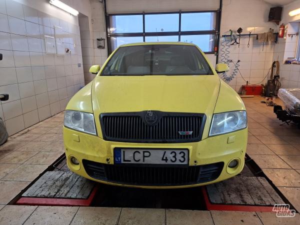 Yellow Skoda Octavia 2007 in Klaipeda, with an engine capacity of 2.00 L and mileage of 310 thousand km for 2600 €, photo 6 on AUTOMOTO.COM.LV