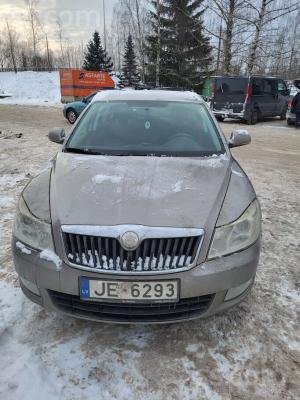 Yellow Skoda Octavia 2010 in Jekabpils, with an engine capacity of 1.90 L and mileage of 348 thousand km for 2500 €, photo 2 on AUTOMOTO.COM.LV