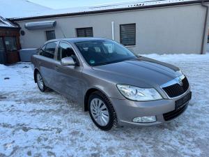 Yellow Skoda Octavia 2010 in Marijampole, with an engine capacity of 1.60 L and mileage of 278 thousand km for 3950 €, photo  on AUTOMOTO.COM.LV