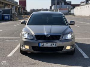 Dzeltens Skoda Octavia 2012 Kauņa, ar dzinēja tilpumu 1.60 L un nobraukumu 400 tūkst. km par 2850 €, foto 2 vietnē AUTOMOTO.COM.LV