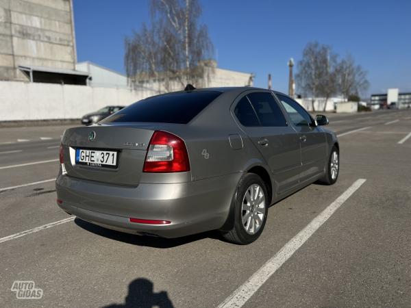 Dzeltens Skoda Octavia 2012 Kauņa, ar dzinēja tilpumu 1.60 L un nobraukumu 400 tūkst. km par 2850 €, foto 7 vietnē AUTOMOTO.COM.LV