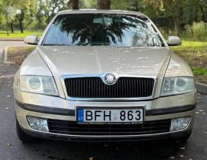 Yellow Skoda Octavia 2005 in Vilnius, with an engine capacity of 1.90 L and mileage of 370 thousand km for 799 €, photo 3 on AUTOMOTO.COM.LV