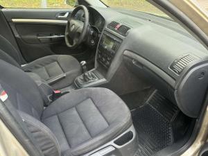 Yellow Skoda Octavia 2005 in Vilnius, with an engine capacity of 1.90 L and mileage of 370 thousand km for 799 €, photo 13 on AUTOMOTO.COM.LV
