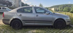 Желтый Шкода Октавия 2008 в Вильнюс, объемом двигателя 1.60 л и пробегом 208 тыс. км за 2950 €, фото 4 на AUTOMOTO.COM.LV