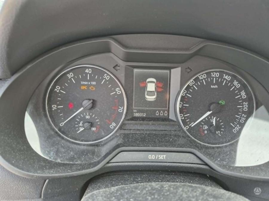 Dzeltens Skoda Octavia 2014 Kauņa, ar dzinēja tilpumu 1.20 L un nobraukumu 189 tūkst. km par 7300 €, foto 8 vietnē AUTOMOTO.COM.LV