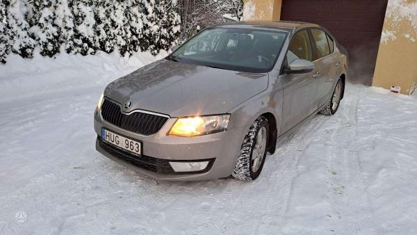 Dzeltens Skoda Octavia 2015 Viļņa, ar dzinēja tilpumu 1.60 L un nobraukumu 192 tūkst. km par 3500 €, foto 1 vietnē AUTOMOTO.COM.LV