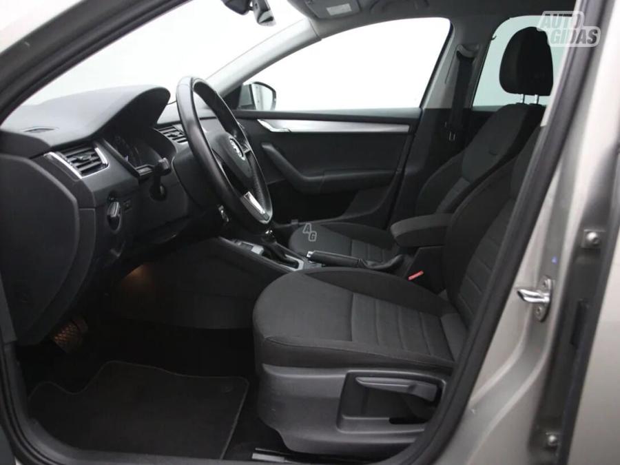 Dzeltens Skoda Octavia 2016 Viļņa, ar dzinēja tilpumu 1.40 L un nobraukumu 119 tūkst. km par 11799 €, foto 5 vietnē AUTOMOTO.COM.LV