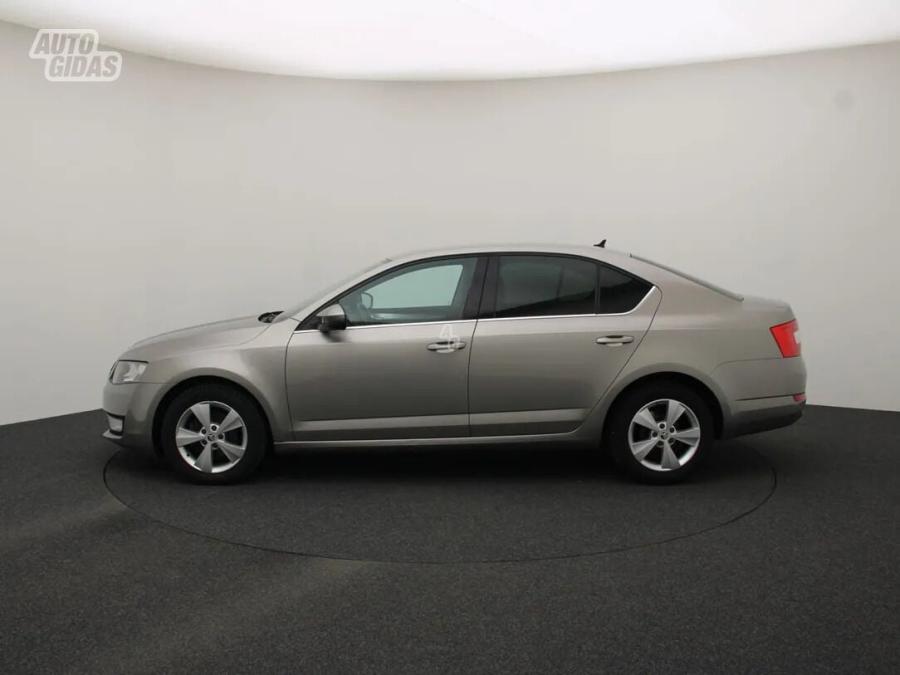 Dzeltens Skoda Octavia 2016 Viļņa, ar dzinēja tilpumu 1.40 L un nobraukumu 119 tūkst. km par 11799 €, foto 7 vietnē AUTOMOTO.COM.LV