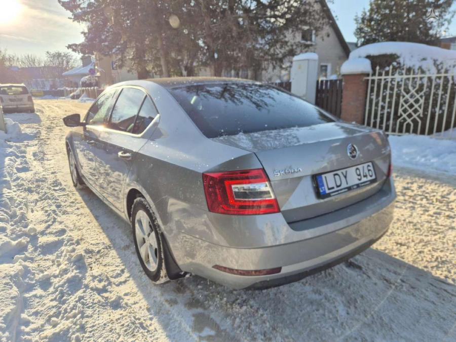 Dzeltens Skoda Octavia 2019 Viļņa, ar dzinēja tilpumu 1.60 L un nobraukumu 124 tūkst. km par 10800 €, foto 4 vietnē AUTOMOTO.COM.LV