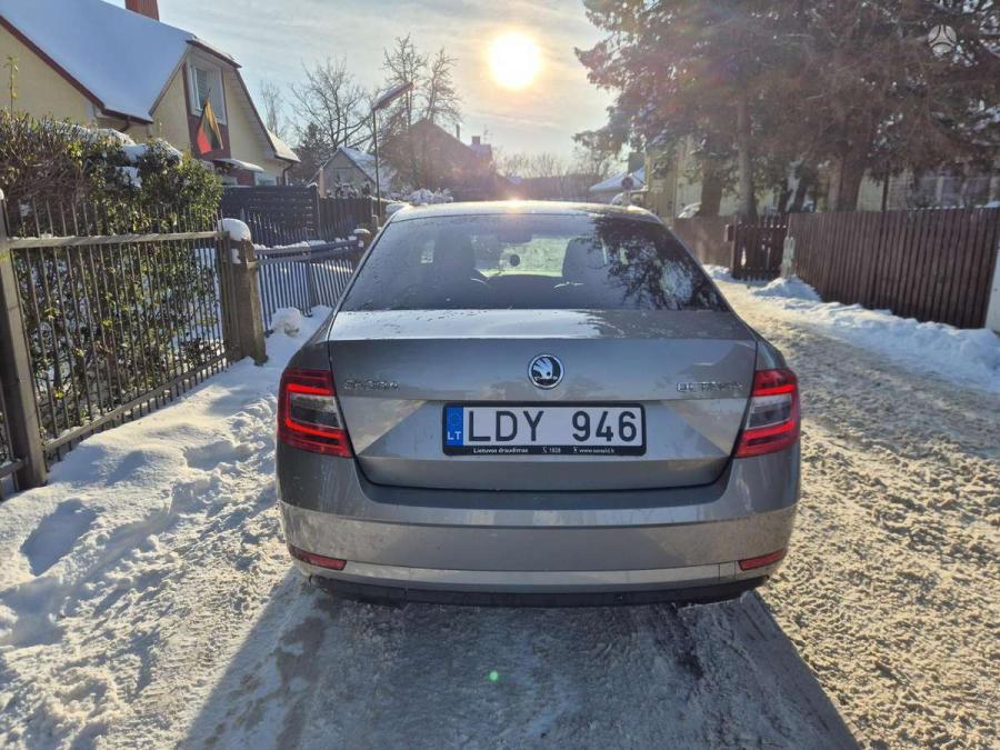 Dzeltens Skoda Octavia 2019 Viļņa, ar dzinēja tilpumu 1.60 L un nobraukumu 124 tūkst. km par 10800 €, foto 7 vietnē AUTOMOTO.COM.LV