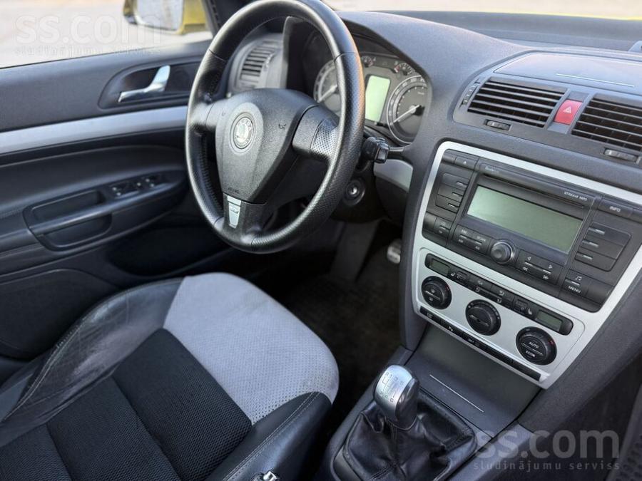 Dzeltens Skoda Octavia 2006 Rīga, ar dzinēja tilpumu 2.00 L un nobraukumu 0 tūkst. km par 1900 €, foto 14 vietnē AUTOMOTO.COM.LV