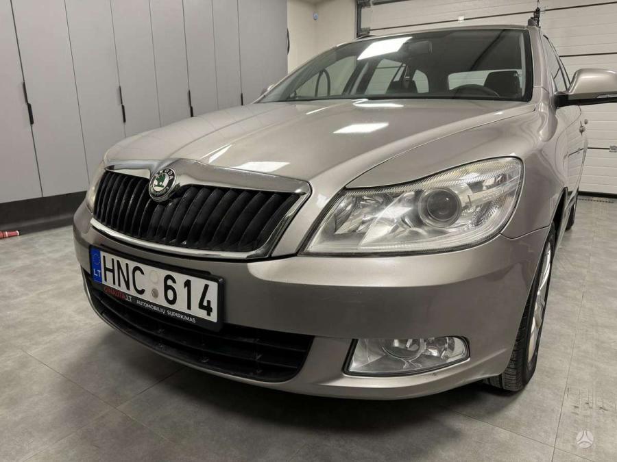 Dzeltens Skoda Octavia 2011 Šauļi, ar dzinēja tilpumu 1.40 L un nobraukumu 178 tūkst. km par 3000 €, foto 3 vietnē AUTOMOTO.COM.LV