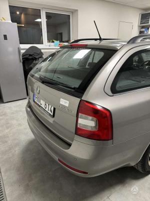 Dzeltens Skoda Octavia 2011 Šauļi, ar dzinēja tilpumu 1.40 L un nobraukumu 178 tūkst. km par 3000 €, foto 5 vietnē AUTOMOTO.COM.LV
