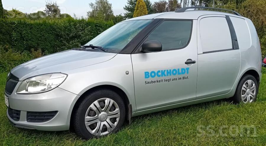 Pelēks Skoda Praktik 2015 Rīga, ar dzinēja tilpumu 1.20 L un nobraukumu 169 tūkst. km par 3535 €, foto 1 vietnē AUTOMOTO.COM.LV