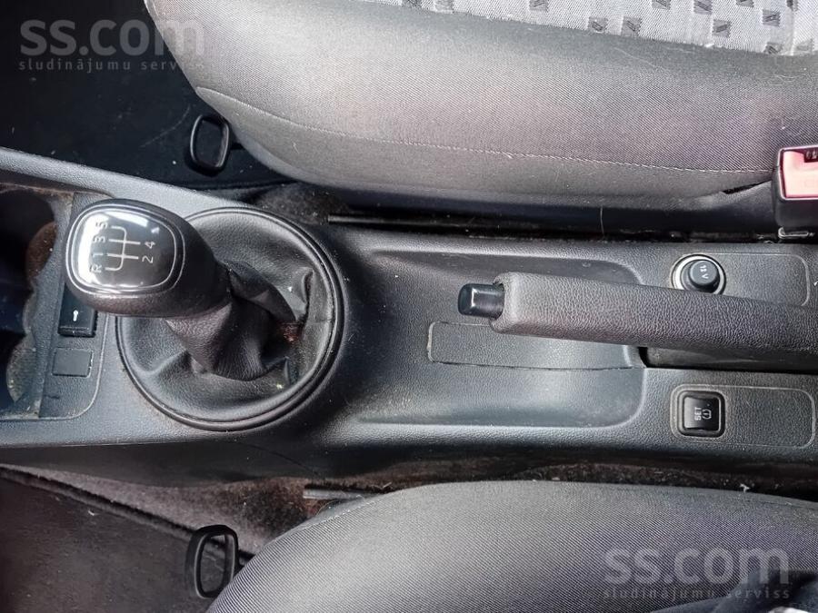 Pelēks Skoda Praktik 2015 Rīga, ar dzinēja tilpumu 1.20 L un nobraukumu 169 tūkst. km par 3535 €, foto 13 vietnē AUTOMOTO.COM.LV