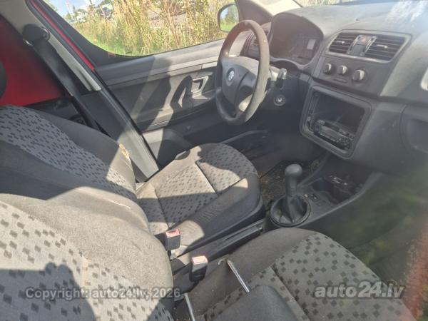 Sarkans Skoda Praktik 2007 Tartu, ar dzinēja tilpumu 1.40 L un nobraukumu 106 tūkst. km par 500 €, foto 6 vietnē AUTOMOTO.COM.LV