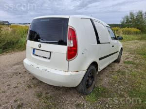 White Skoda Praktik 2007 in Riga, with an engine capacity of 1.40 L and mileage of 411 thousand km for 380 €, photo 6 on AUTOMOTO.COM.LV