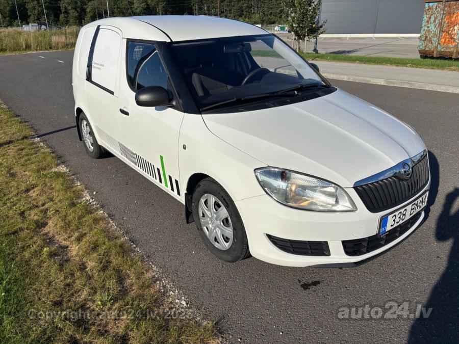 Balts Skoda Praktik 2014 Tallina, ar dzinēja tilpumu 1.20 L un nobraukumu 202 tūkst. km par 2000 €, foto 4 vietnē AUTOMOTO.COM.LV