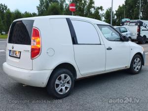 Balts Skoda Praktik 2008 Tartu, ar dzinēja tilpumu 1.40 L un nobraukumu 172 tūkst. km par 1499 €, foto 7 vietnē AUTOMOTO.COM.LV