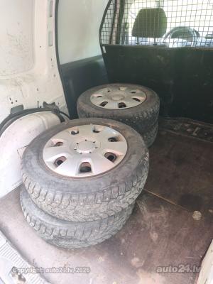 Balts Skoda Praktik 2008 Tartu, ar dzinēja tilpumu 1.40 L un nobraukumu 172 tūkst. km par 1499 €, foto 17 vietnē AUTOMOTO.COM.LV