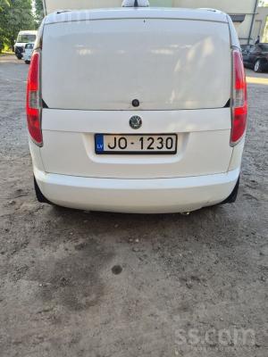 Balts Skoda Praktik 2011 Saldus, ar dzinēja tilpumu 1.20 L un nobraukumu 349 tūkst. km par 1350 €, foto 4 vietnē AUTOMOTO.COM.LV